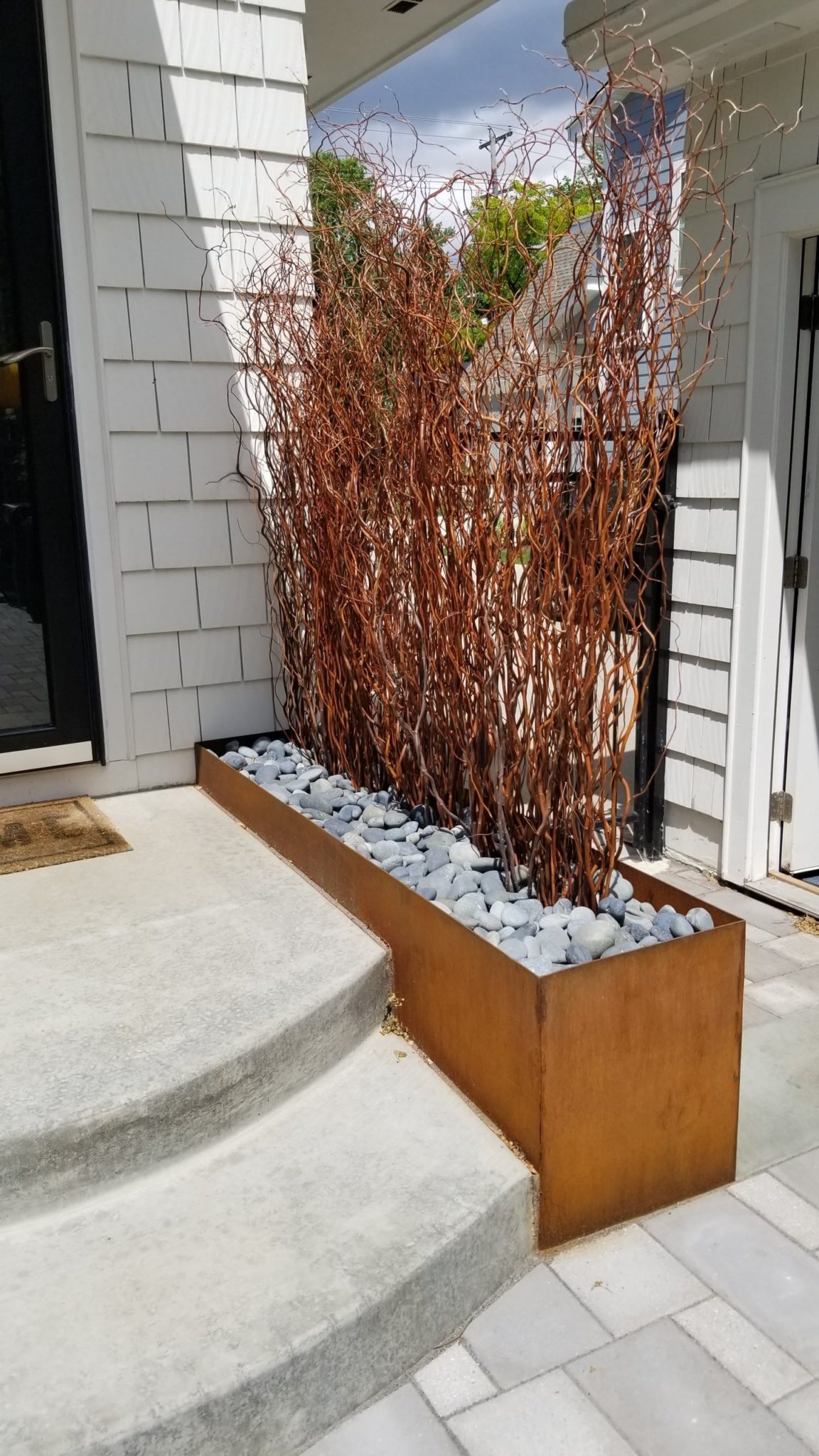 The Goldilocks Planter | Field Outdoor Spaces